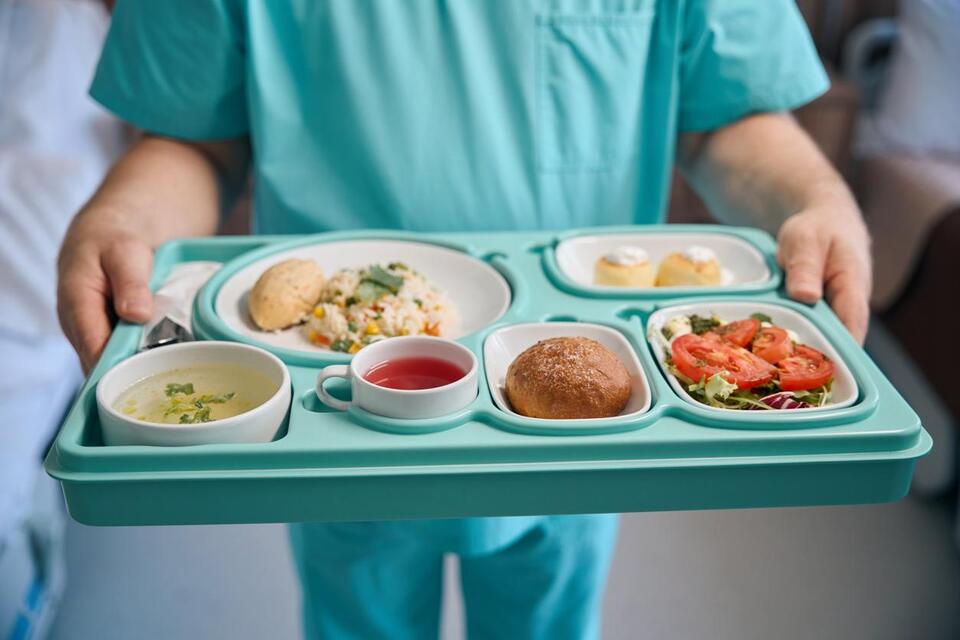 8 Hospital Food Around the World - NewsBreak