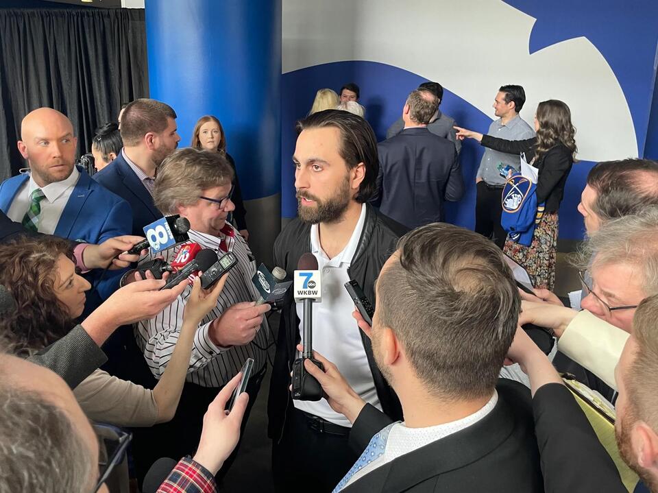 Alex Tuch excited to get to work under Lindy Ruff's tutelage - NewsBreak