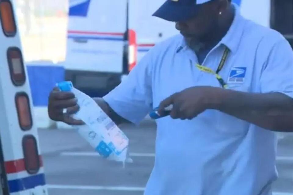 New Changes To Texas USPS Mail Has People Outraged - NewsBreak