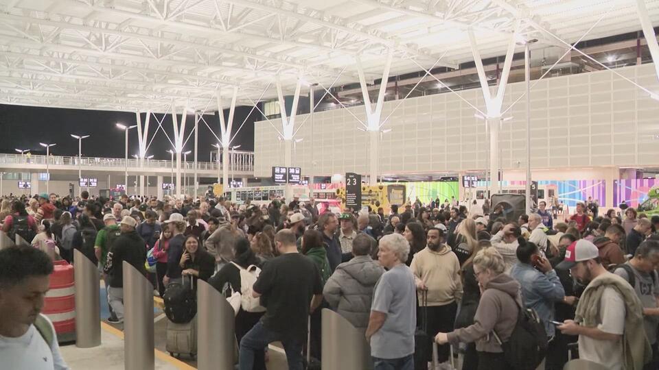Security wait times at Bush Airport could top three hours, airport ...