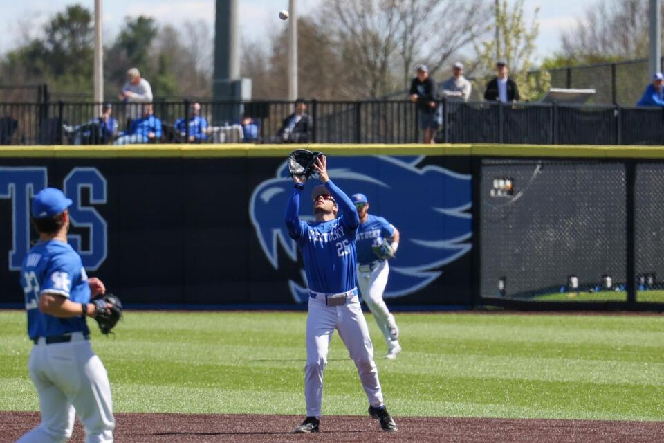 Ryan Nicholson leads the way as Bat Cats conquer Auburn 6-5 in game one ...