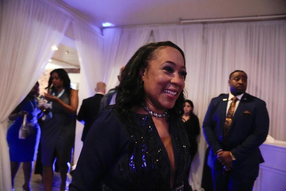 Fani Willis, Georgia Trump prosecutor, easily wins Democratic primary ...
