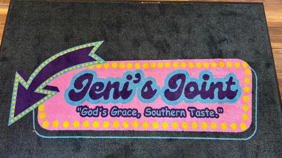 Jeni's Joint opens in Ringgold, blends '50s flair with Southern comfort ...