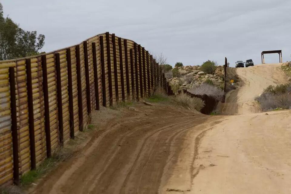 Texas Border Patrol Officer Now Faces Prison Time For Crimes - NewsBreak