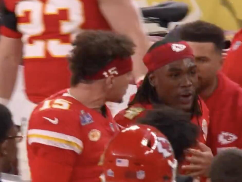 Patrick Mahomes Jaws With Rashee Rice After Wide-Open Touchdown Miss