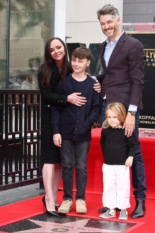 Christina Ricci Makes Rare Appearance with Her 2 Kids at Hollywood Walk ...