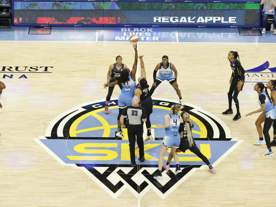 Chicago Sky Players Make Heartbreaking Admission About Their Fans
