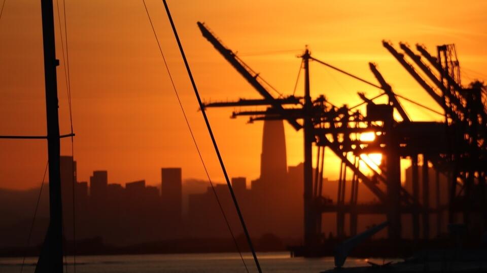California Governor Signs Bill to Revitalize Oakland’s Waterfront and ...
