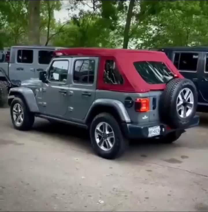 Leave your thoughts below ! Via @jeep #jk #jeep #wrangler #offroad #red ...