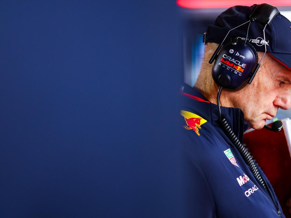 Twist in Adrian Newey’s $100m move as another F1 team ‘now enter the race’
