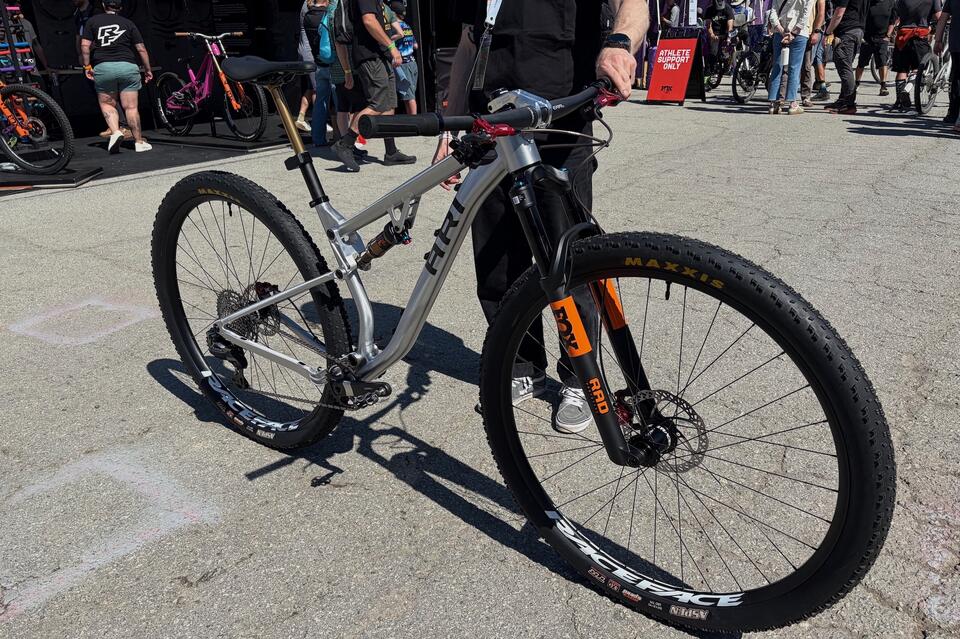 Confirmed: Prototype Fox 32″ Fork Spotted at Sea Otter - NewsBreak