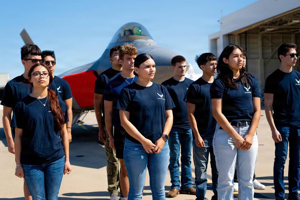 Air Force Recruiting ‘Looking Good’ for 2026, With Growing Backlog ...
