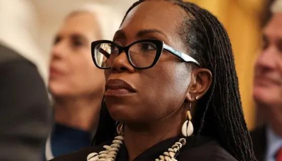 At Inauguration, Supreme Court Judge Ketanji Brown Jackson’s Cowrie ...