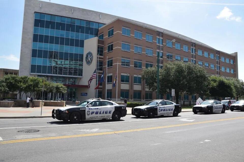 Two Dallas police officers fired for inappropriate conduct - NewsBreak
