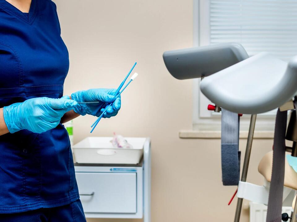 Medical Report: How pap smears can help detect ovarian cancer