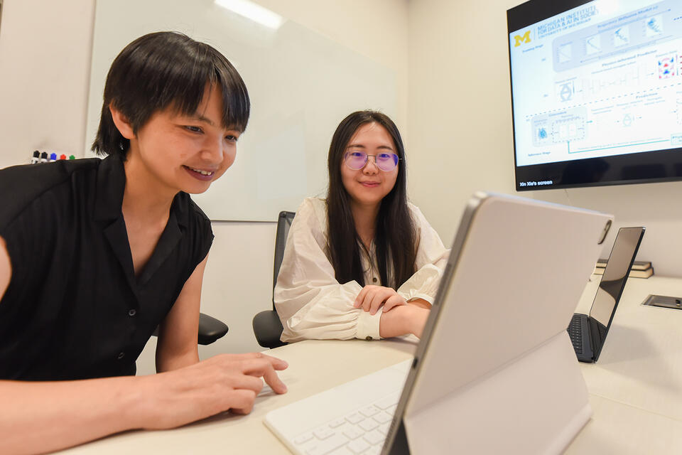 Applying AI techniques to the design of nanophotonic devices - NewsBreak