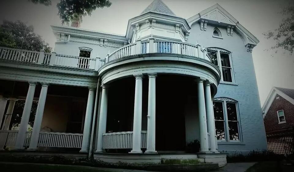 Creepy Clowns Roamed Missouri 9 Years Ago — None Were Ever Caught ...