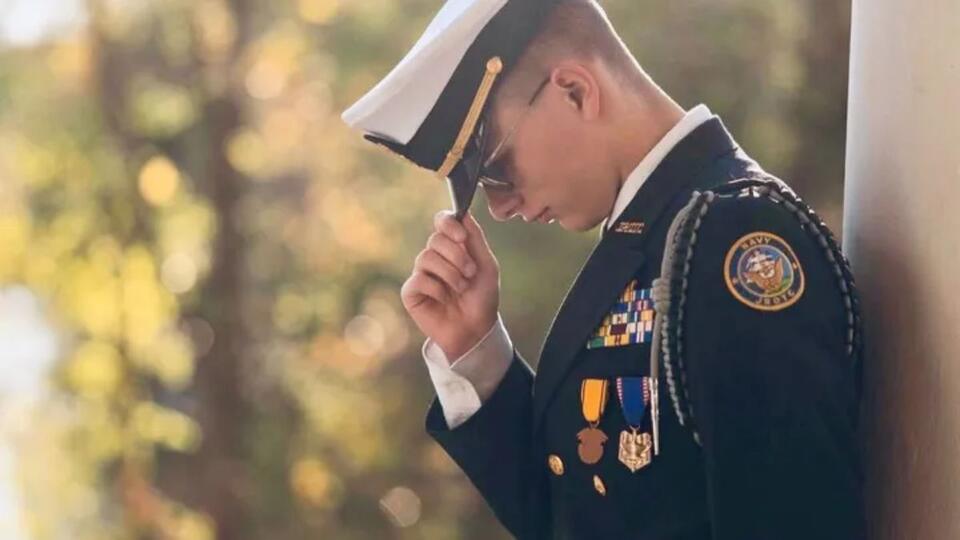 Belleville HS JROTC Commander Aiden Dornbos, 17, Killed in Car Crash ...