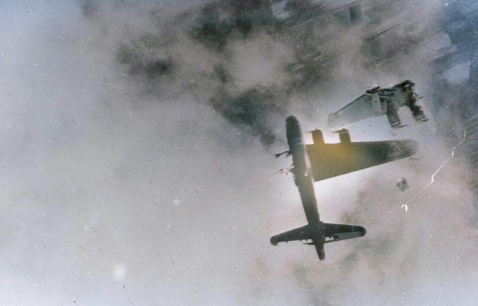 Tragedy in the skies: The final moments of Wee Willie, a B-17G Flying ...