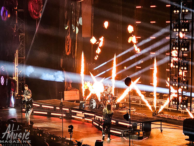 Fall Out Boy blasts into the Golden One Center March 3 2024 - NewsBreak