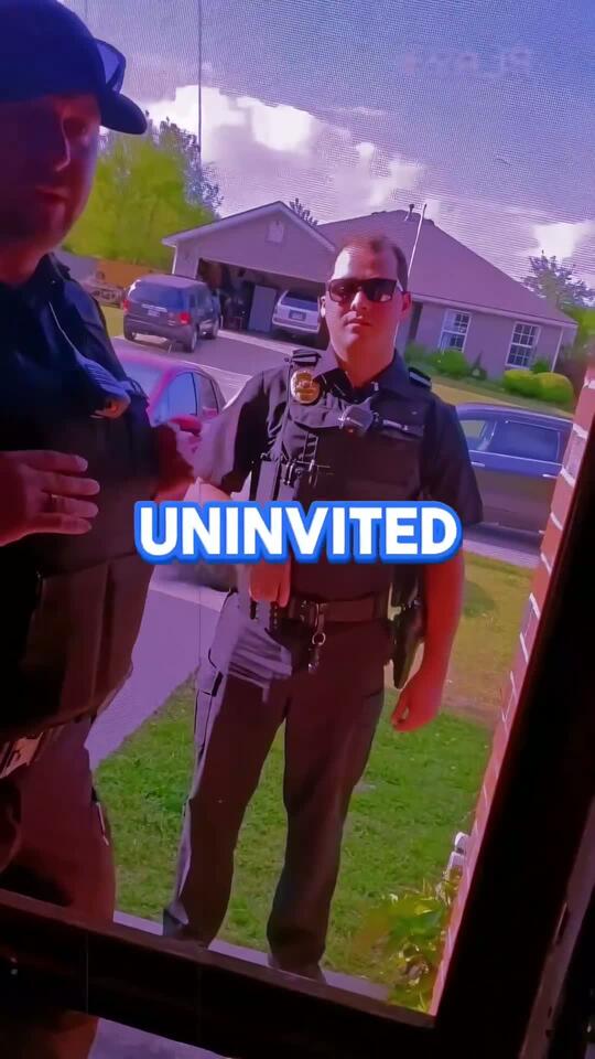 Got A Warrant No We Don T Need One Cops Trespassing On Private