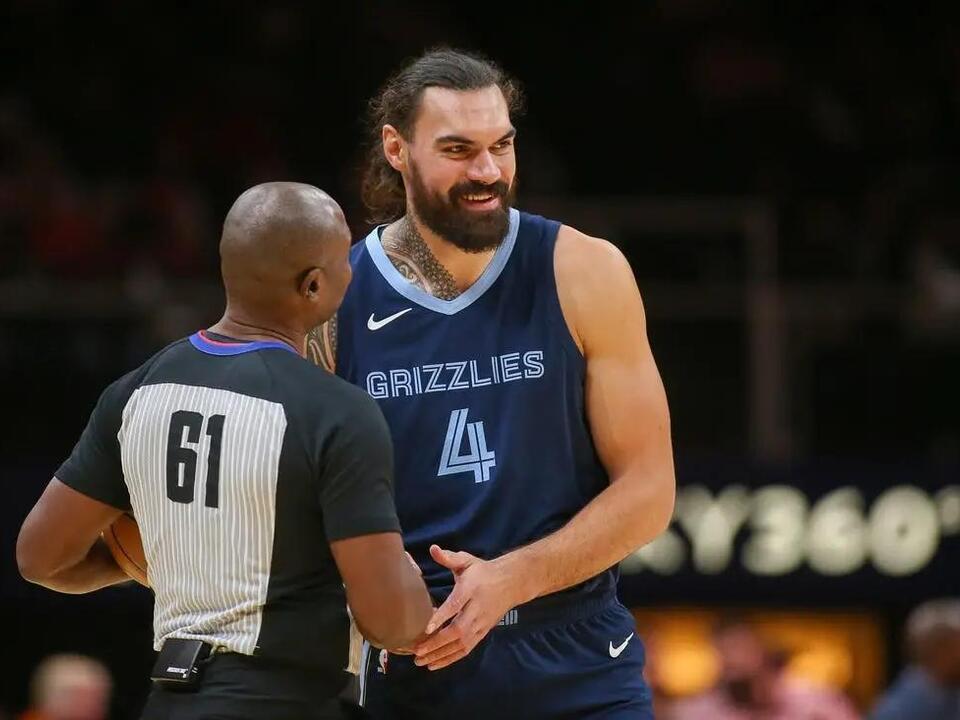 Report: Grizzlies trading Steven Adams to Rockets
