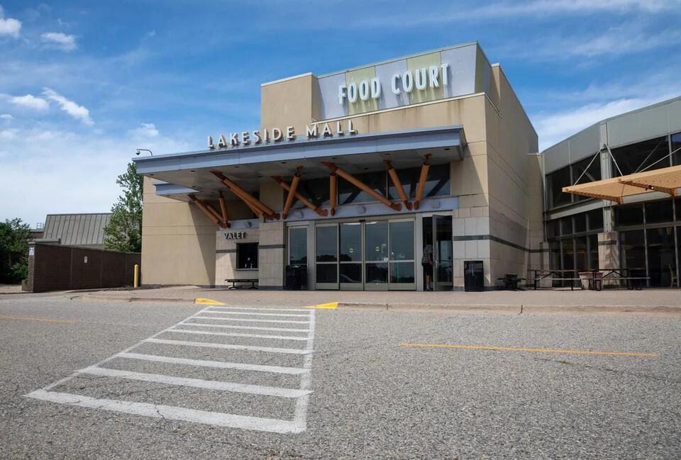 An emotional goodbye: Lakeside Mall is closed for good, as of July 1 ...