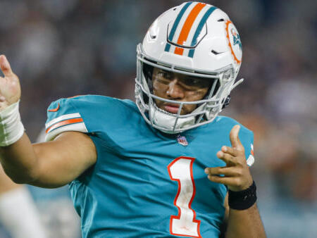 Tua Tagovailoa sends clear message about his contract situation