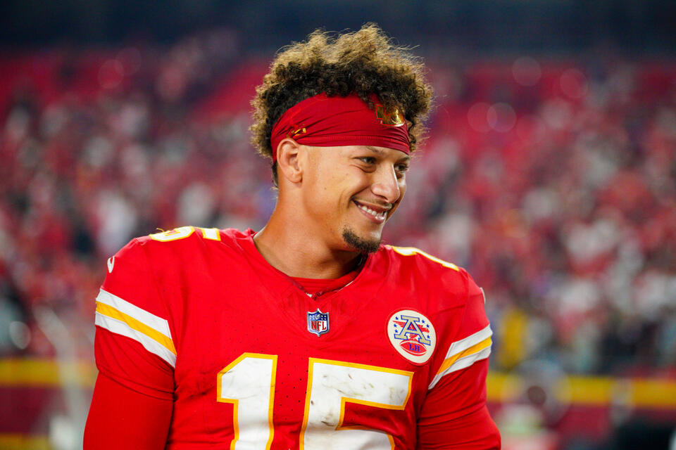 Patrick Mahomes Addresses Dylan Raiola Resemblance - NewsBreak