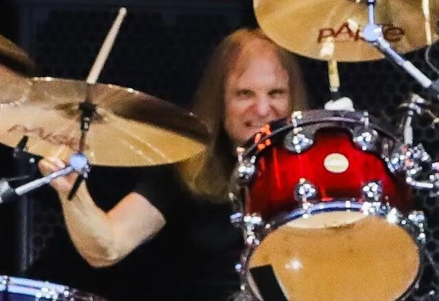 Watch: AC/DC's MATT LAUG Offers Rundown Of 2025 'Power Up' Tour Drum ...