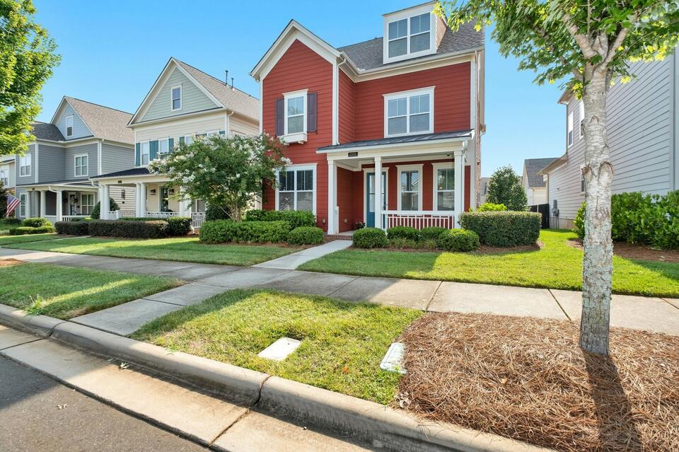 NWMLS April Housing Report: Inventory Surges While Sales Slow - NewsBreak