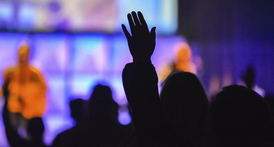 15 Best Christian Songs of All Time - NewsBreak
