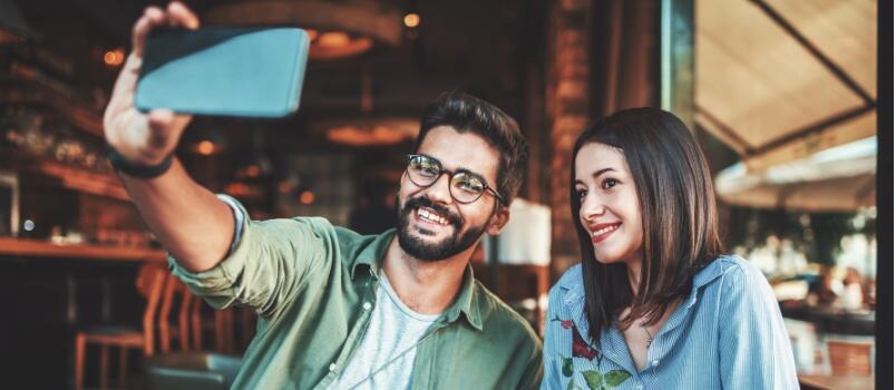 What Are the Different Types of Flirting: 7 Tips to Flirt the Right Way ...
