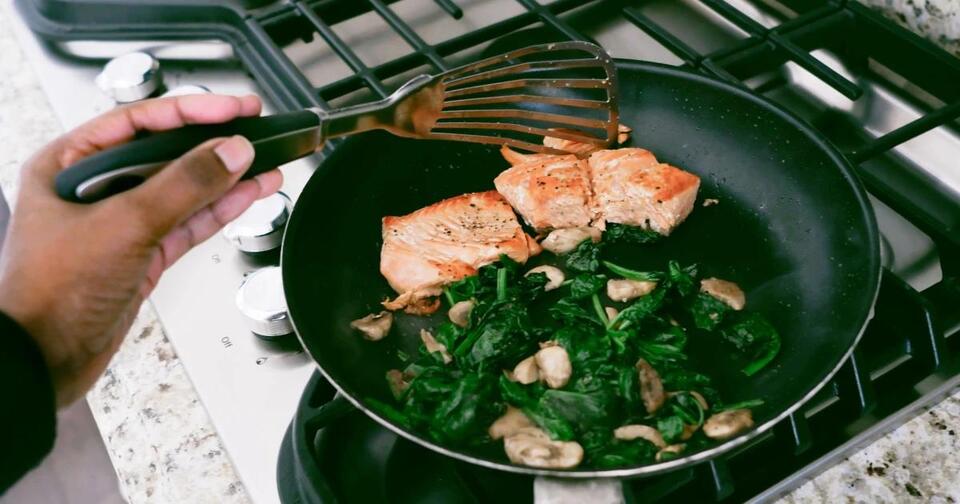 FDA warning: This nonstick cookware could be leaching lead into your ...