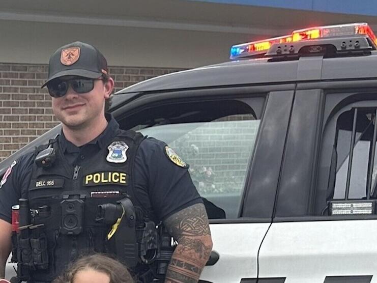 Chattanooga Police Department officers bring excitement to Sunshine ...