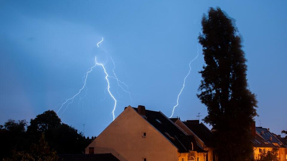 The “Sky-Quake” Phenomenon: Why 12 Coastal Cities Heard the Same ...