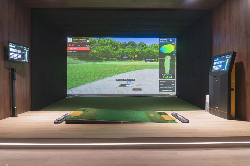 How to Improve Your Golf Game Using a Golf Simulator - NewsBreak