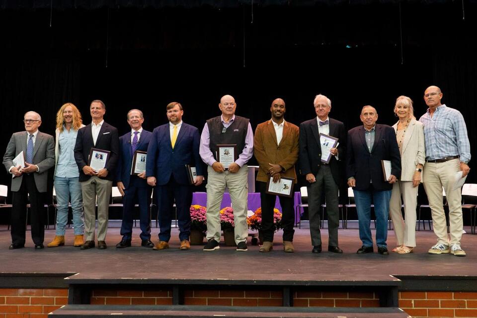 Ginger Rogers, Taylor Sheridan, other Paschal alumni cemented into Fort Worth hall of honor ...