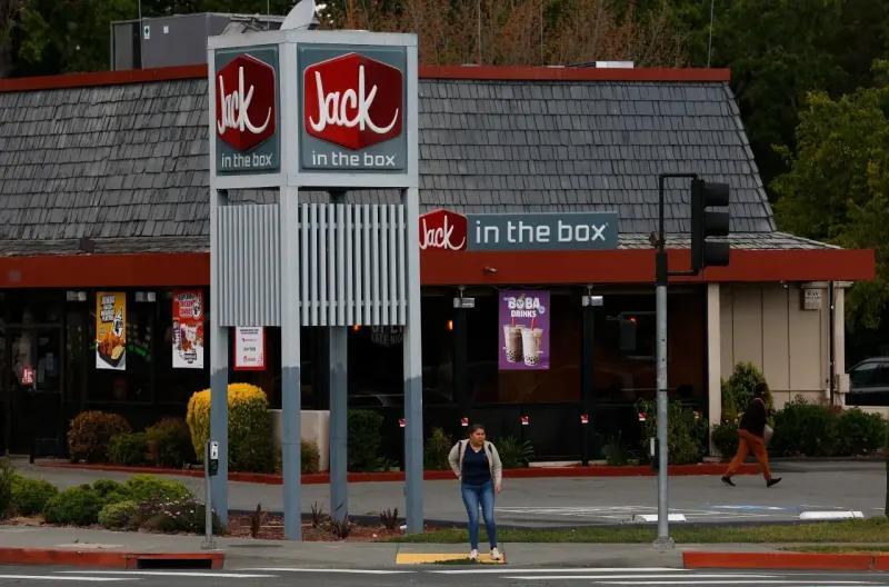 Jack In The Box Is Shrinking To Survive: Store Closures, A Del Taco ...