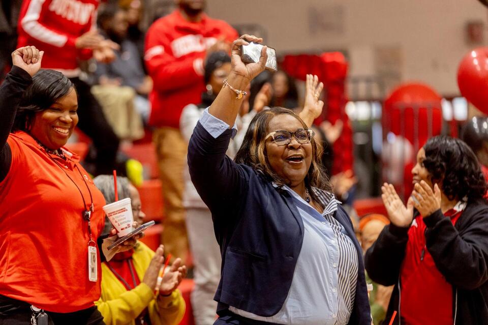 Kareem Abdul-Jabbar, Usher congratulate Beecher schools on $18M renovation project - NewsBreak