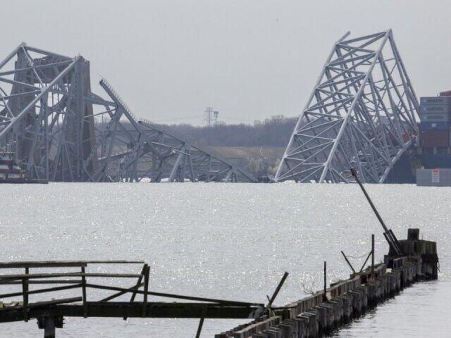 Two bodies discovered inside of a vehicle at the scene of Key Bridge ...