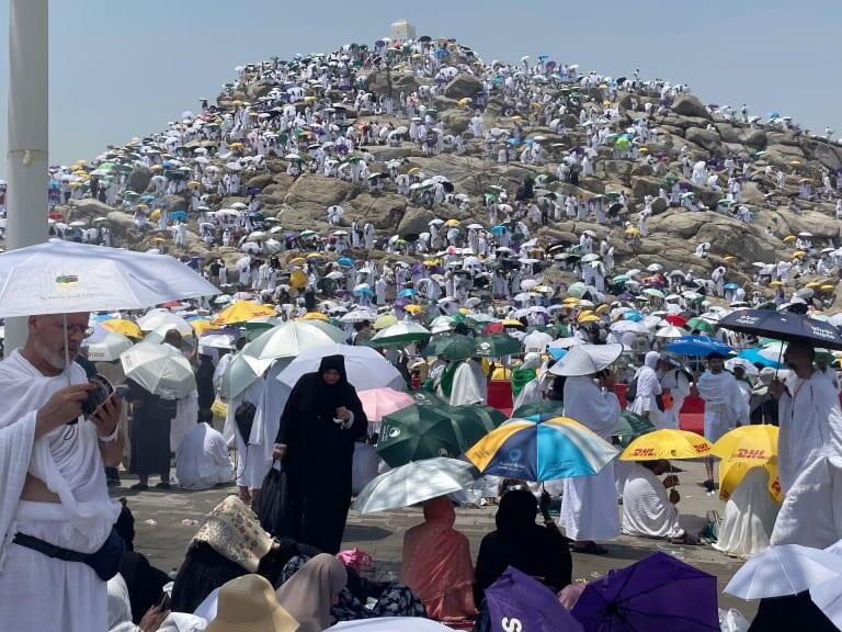 Top Dem Mourns U.S. Couple Killed in Extreme Heat During Mecca Pilgrimage