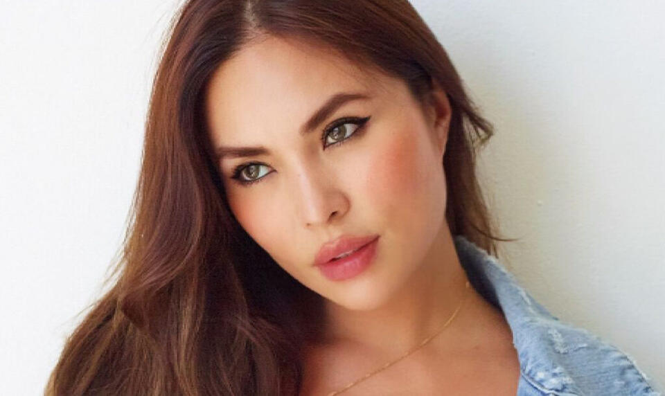 Euni Wong’s Bold Fusion of Music and Cryptocurrency: A Trailblazer’s Journey - NewsBreak