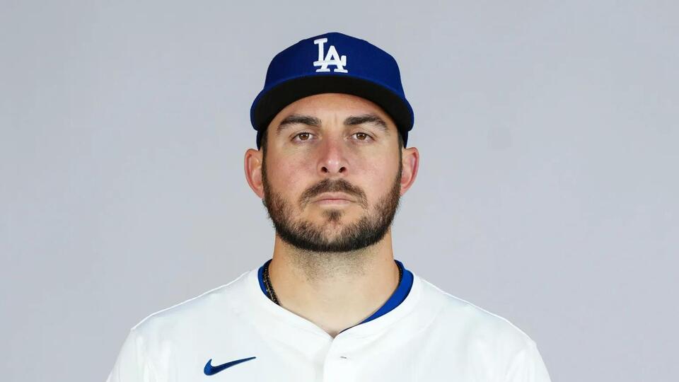 Does Alex Vesia Have Children? He & Wife Kayla Expecting a Baby ...