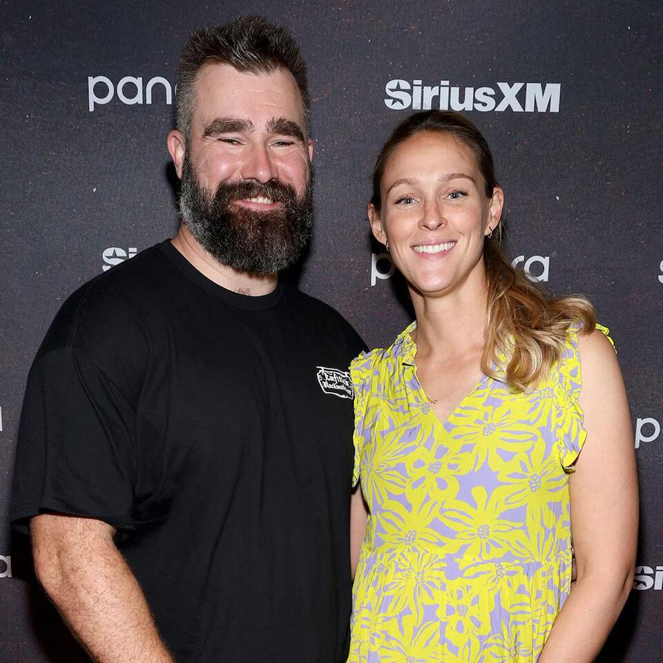 Jason Kelce's Daughter Elliotte, 5, Adorably Crashes New Heights ...