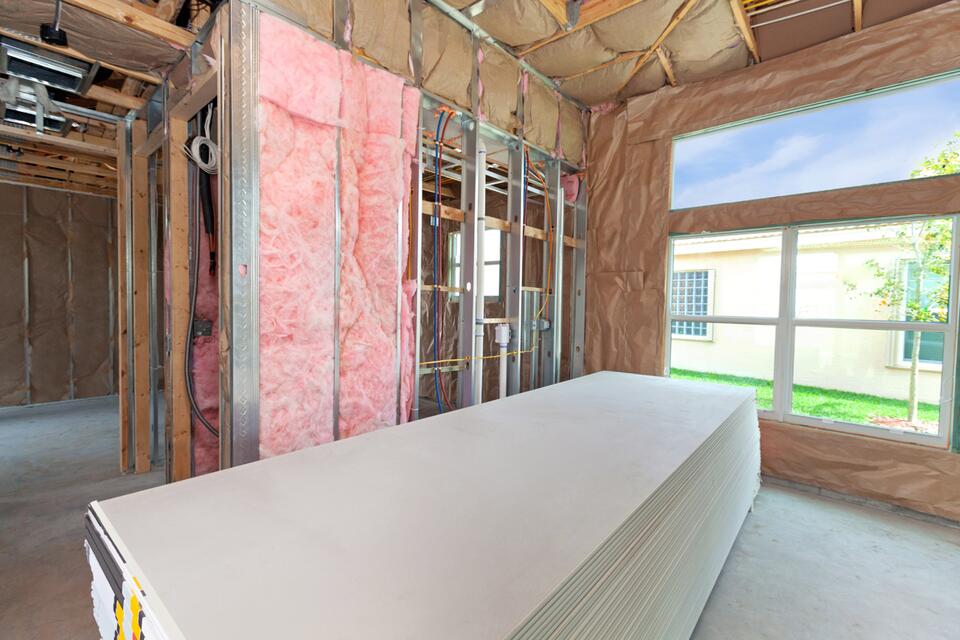 Sheetrock vs. Drywall Explained: Key Differences and Similarities ...