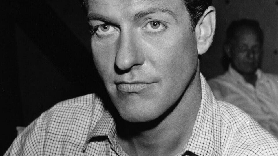 This Sitcom Legend Was Once A Tragic, Closeted Alcoholic Behind The ...