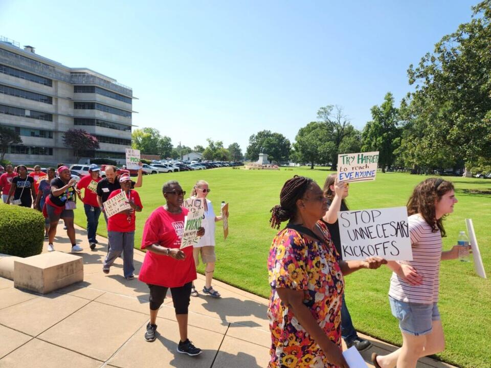 Safety-Net Health Clinics Cut Services and Staff Amid Medicaid ‘Unwinding’