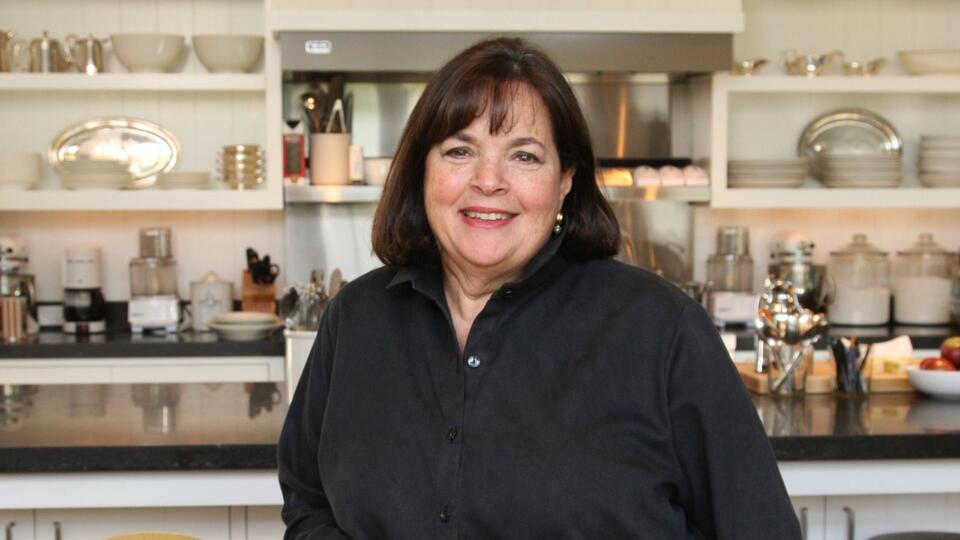 The frying pan Ina Garten uses in her Hamptons kitchen has 20% off now ...