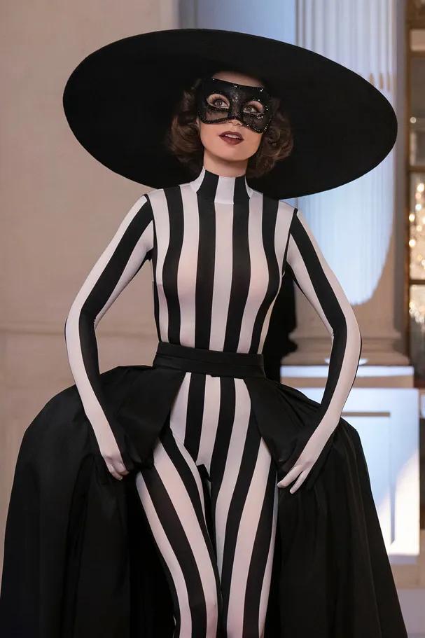 The 16 Wildest Outfits From Every Season Of Emily In Paris - NewsBreak